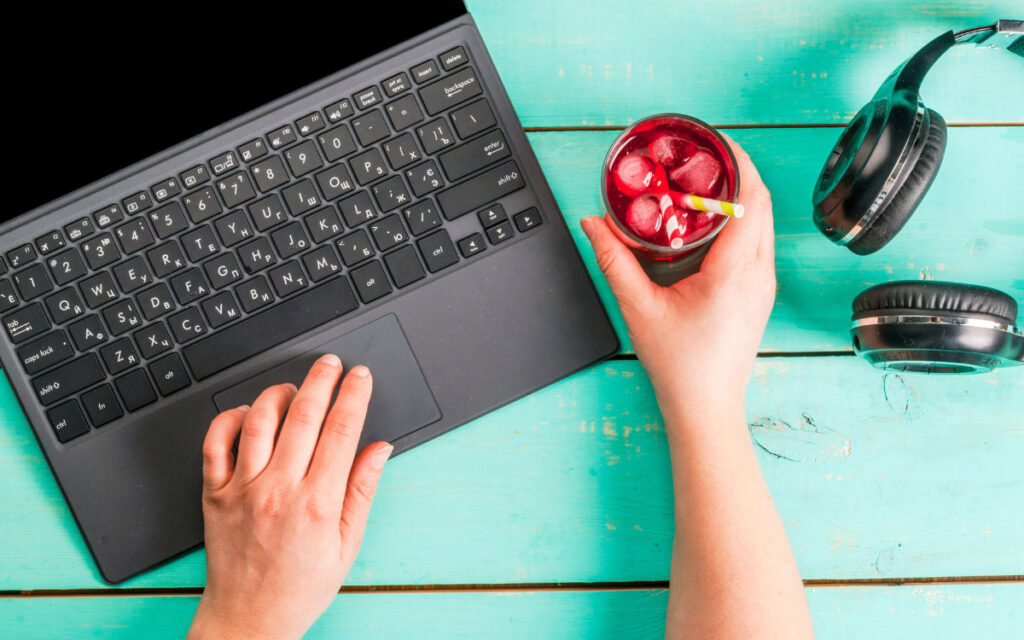 Automatisoi palkat ja hallitse työt yhdellä järjestelmällä I Linkity